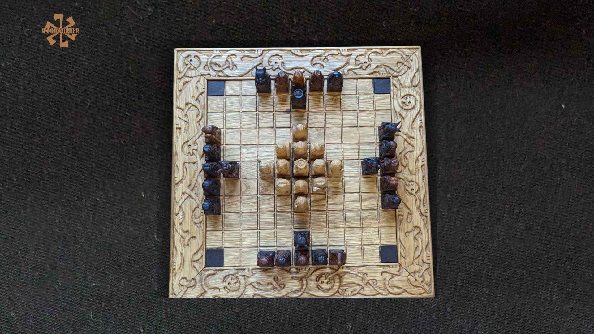 How to Play Hnefatafl – Viking Board Game Rules & Strategy Guide ...